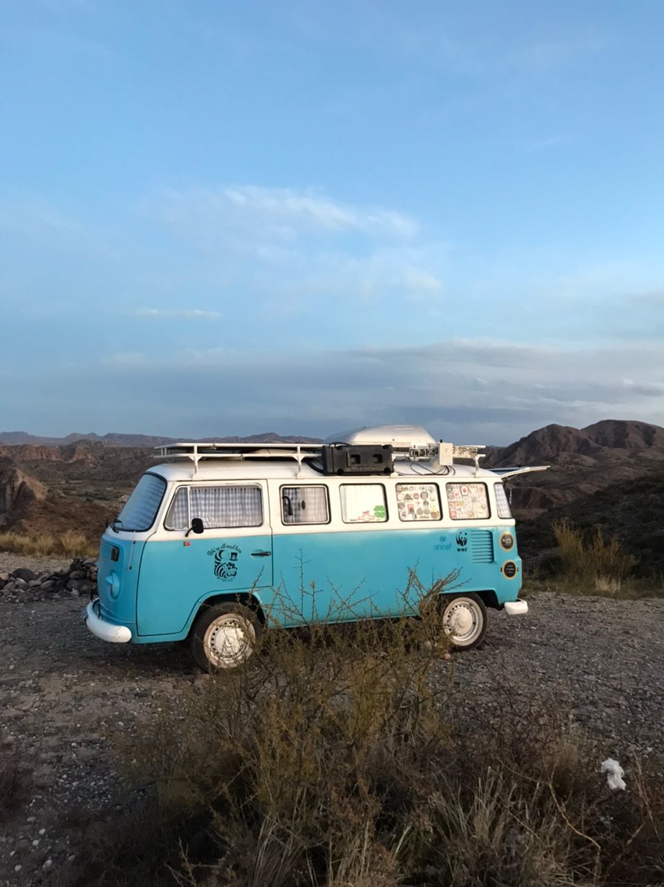 World Tour with Amplimax: How the Kombi Alice Pela Estrada Stays ...